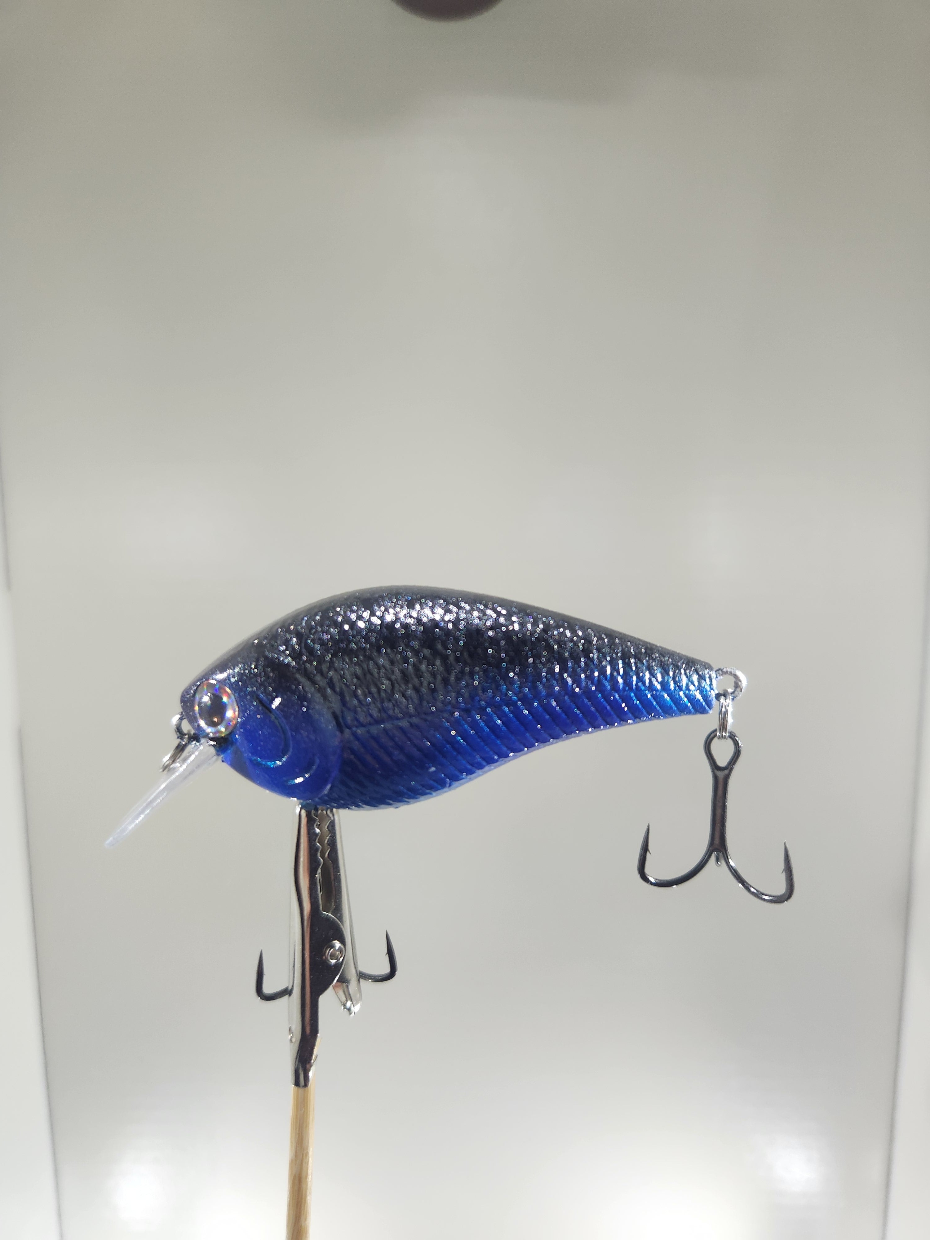 Square Bill Crankbait (Black and Blue Shad) – HikeWadePaddle Custom Baits